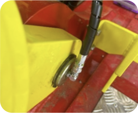 DropsA Single Line Progressive Auto Lube System - Lubrication Engineering